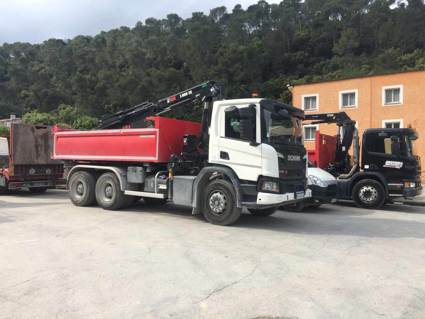 Location poids lourd avec chauffeur | 7,5 à 32 tonnes | Transport BTP